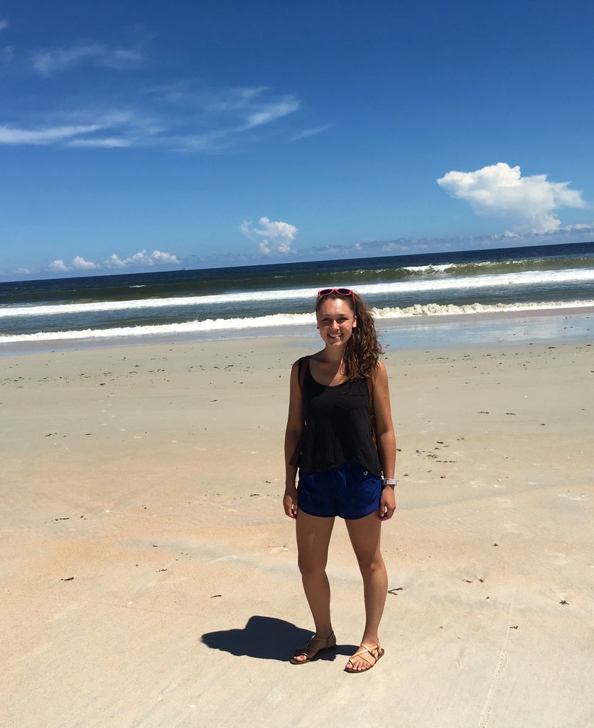 Leah Williams Gives Invited Talk at Cnidofest | Biology