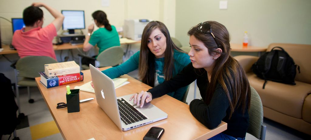 The COM Writing Center | College of Communication