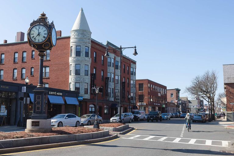 Getting to Know Your Neighborhood: Inman Square | BU Today | Boston ...