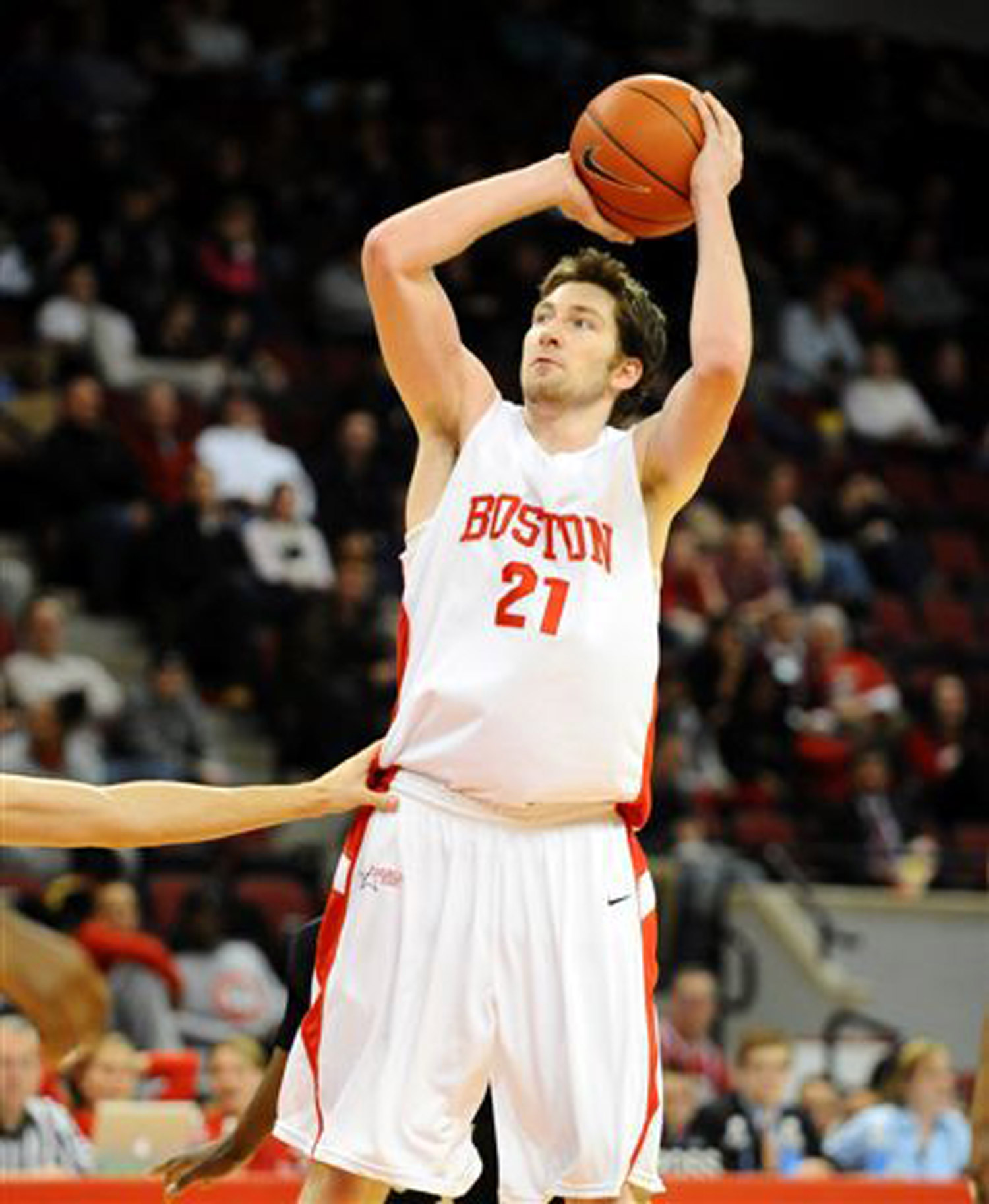 BU Basketball Alums on Pro Seasons in Europe Cut Short by COVID-19 | BU ...