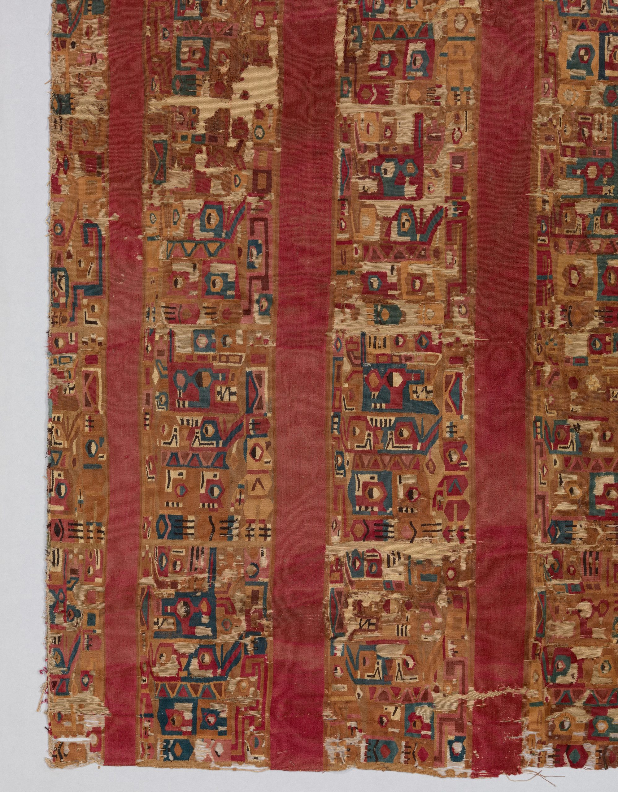 BOXED IN: The Connection Between Wari Mortuary Complexes and Inka ...