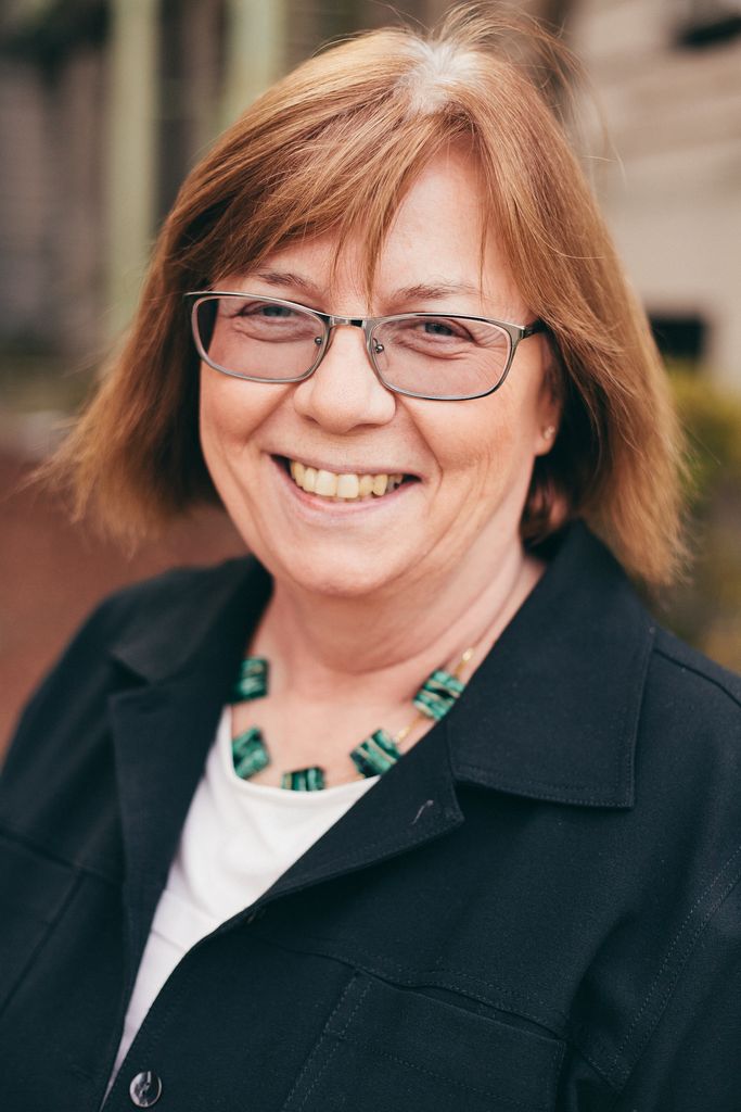 Deborah Sheehan (’78) | School of Social Work